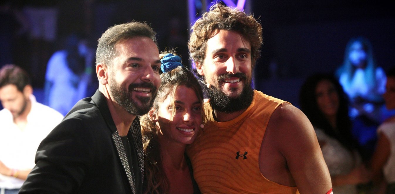 Ο Σάκης πανηγυρίζει, ο Χριστόφορος επιστρέφει και οι μεταγραφές φουντώνουν