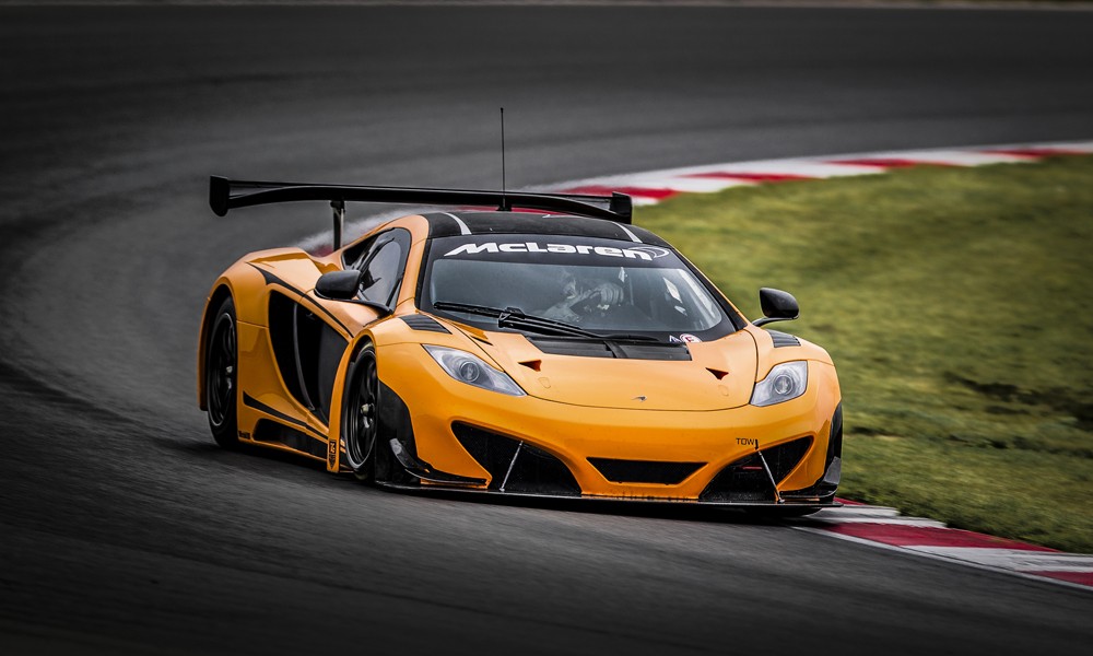 McLaren: Πουλά σπάνια αυτοκίνητά της