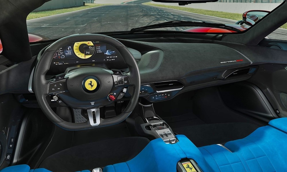 Τα νέα ηλεκτρονικά της Ferrari