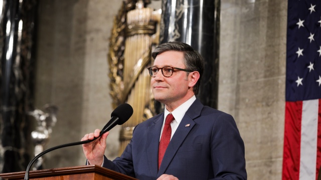 Πρόεδρος της αμερικανικής Βουλής εκλέχτηκε ξανά ο Μάικ Τζόνσον – Οριακή ...