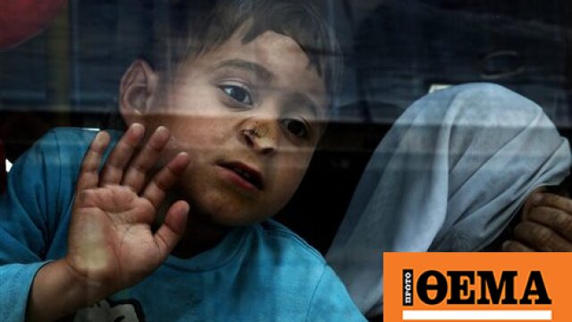 Στον Σκαραμαγκά περίπου 1.000 πρόσφυγες από τον Πειραιά