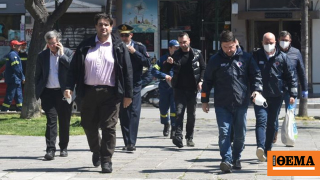 Κορωνοϊος: Στον οικισμό των Ρομά στη Λάρισα Χαρδαλιάς και Τσιόδρας