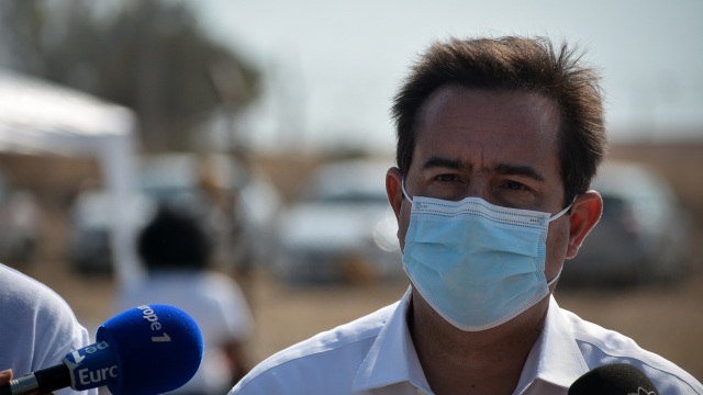 Μηταράκης: Ολοκληρώνεται η μεταφορά των μεταναστών στη νέα δομή του ...