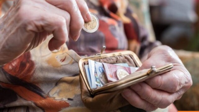 Υπουργείο Εργασίας: Εννέα ερωτήσεις και απαντήσεις για τις συντάξεις ...