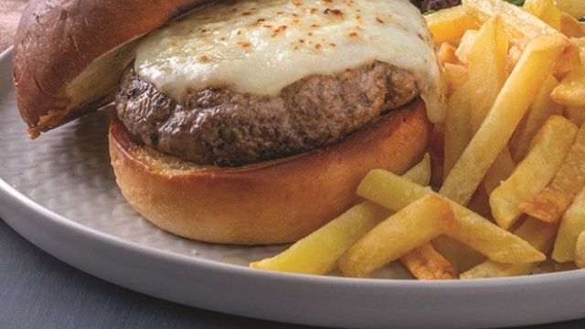 Cheeseburger με μεγάλο κεφτέ