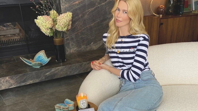 H Κλόντια Σίφερ έκλεισε τα πενήντα και μοιράστηκε τι απολαμβάνει ...