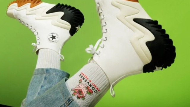 Το νέο σχέδιο της Converse ντύνει την καθημερινότητά μας με ...