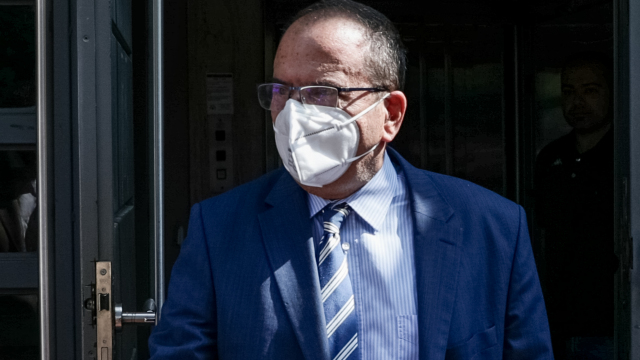 Έρευνα της ΑΔΑΕ για τις επισυνδέσεις σε όλους τους παρόχους κινητής ...