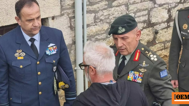 Πτώση Phantom F-4: Την οικογένεια του 29χρονου υποσμηναγού επισκέφτηκε ...