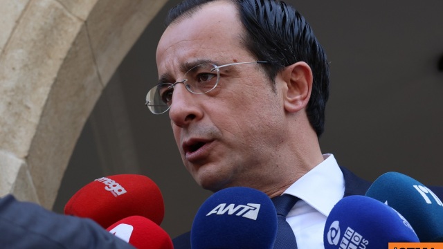 Χριστοδουλίδης στους υπουργούς του: Να παραιτηθείτε πριν σας το ζητήσω