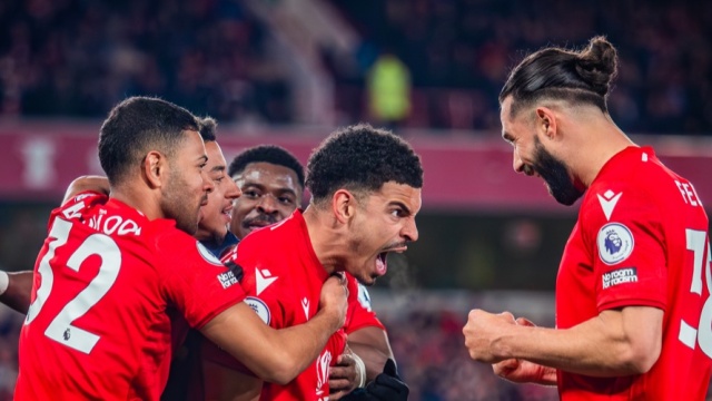 Premier League: Με νίκη θρίλερ 4-3 επί της Σαουθάμπτον ξέφυγε η ...