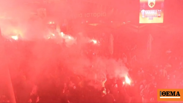 ΑΕΚ: Η Νέα Φιλαδέλφεια... φλέγεται για το νταμπλ - Δείτε βίντεο