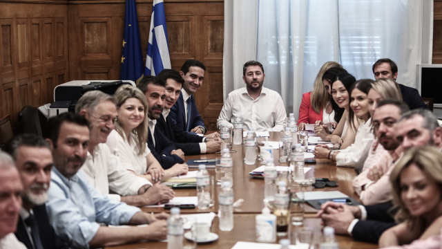 Πρώτη συνεδρίαση της ΚΟ του ΠΑΣΟΚ: Μαχητική και τεκμηριωμένη ...
