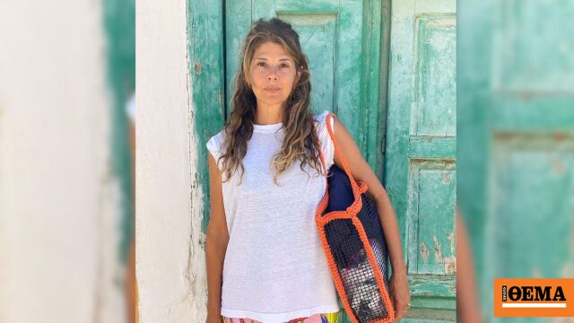 Μαρίζα Τομέι: Στην Ύδρα κάνει διακοπές η διάσημη ηθοποιός