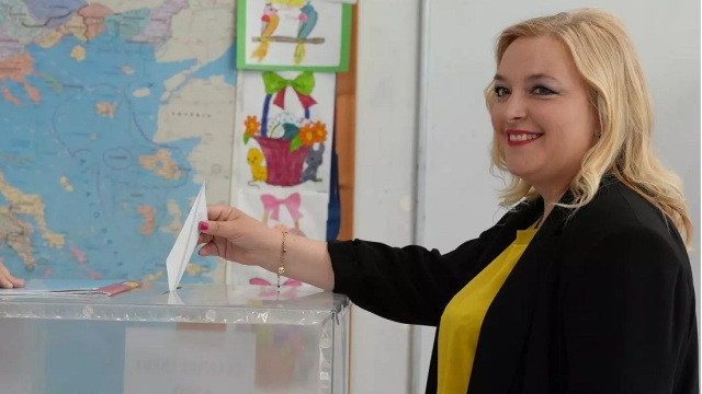 Στήριξη ΣΥΡΙΖΑ στη Βάσω Χοχλάκα για την Περιφέρεια Βορείου Αιγαίου