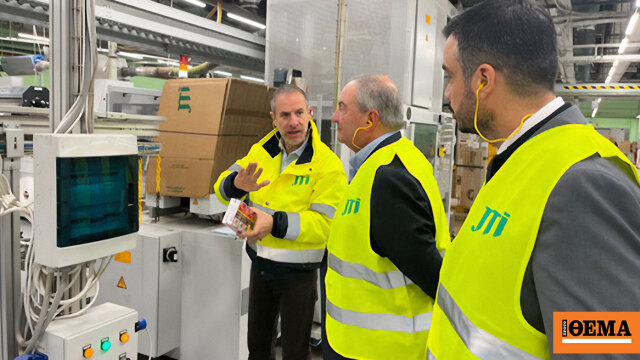 Επίσκεψη του πρώην Πρωθυπουργού και Προέδρου της ΣΕΚΕ, Κώστα Καραμανλή στο εργοστάσιο της JTI ...