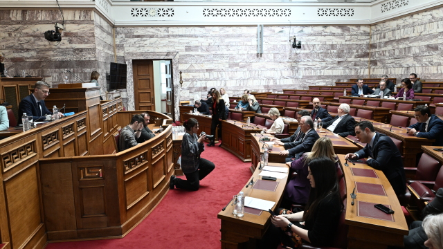Γάμος ομόφυλων: Δεύτερη ημέρα διαβουλεύσεων - Ποιοι είναι υπερ και ...