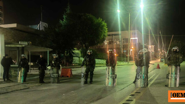 ΑΠΘ: Εκκενώθηκε η κατάληψη στη Νομική Σχολή με επιχείρηση της ΕΛΑΣ ...