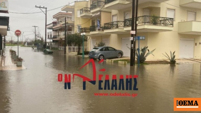 Κακοκαιρία Emil: Πλημμύρισε η Παραλία Κατερίνης, απροσπέλαστοι οι ...