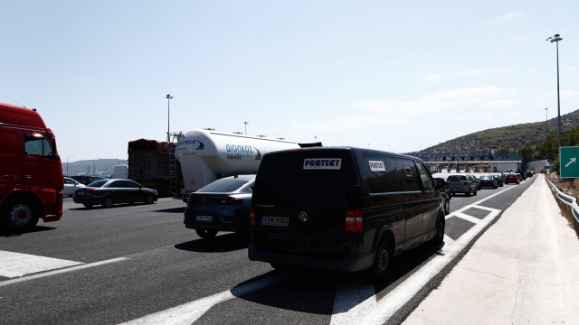 Τροχαία: «Τσουχτερό» πρόστιμο 6.800 ευρώ σε 42 βανάκια για παράνομη ...