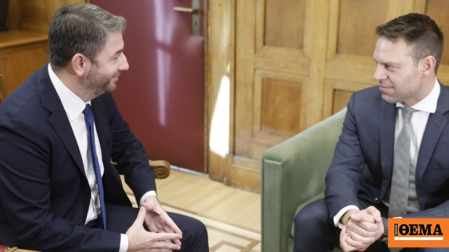 Ανδρουλάκης τρολάρει Κασσελάκη: Όταν βαφτίστηκα, σχηματίστηκε ο ήλιος ...