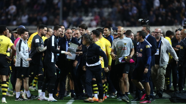 Η ΔΕΑΒ κάλεσε σε ακρόαση τον Αλμέιδα και την ΠΑΕ ΠΑΟΚ