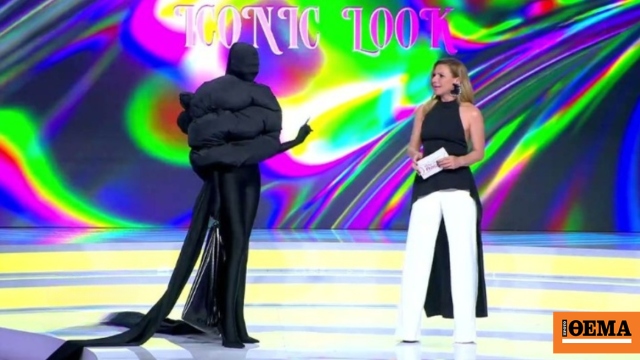 My Style Rocks: Το κατάμαυρο look της Νικολίνας