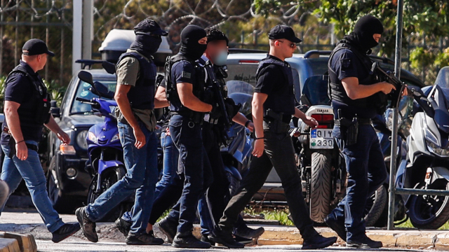 Δολοφονία στο Ψυχικό: Τα οικονομικά του 44χρονου κατηγορούμενου ερευνά ...