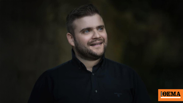 Γρηγόρης Σαμόλης: Ποιος είναι ο viral κρητικός λυράρης με το φανατικό κοινό