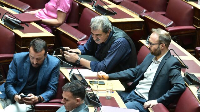 ΣΥΡΙΖΑ: Η νέα διάσπαση ανοίγει τον δρόμο στο ΠΑΣΟΚ να γίνει η νέα ...