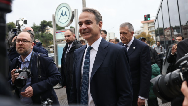 Μητσοτάκης σε βουλευτές ΣΥΡΙΖΑ: Ευτυχώς δεν αναφέρθηκα στην κυβέρνησή ...