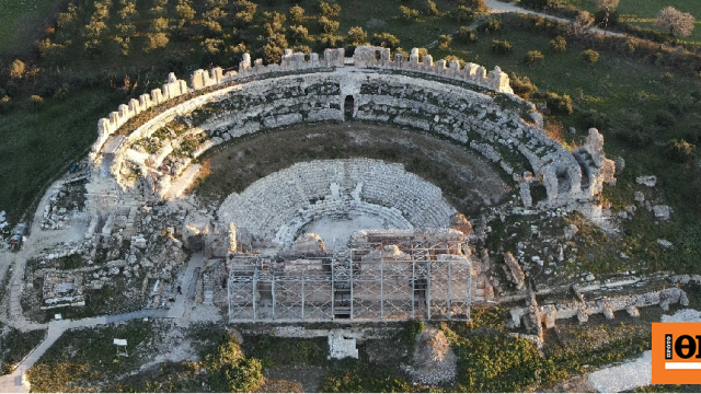 Αρχαία Νικόπολη: Αποκαθίσταται το σκηνικό οικοδόμημα του μεγάλου θεάτρου