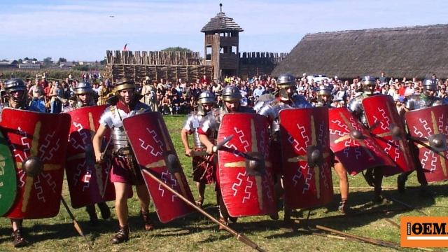Greek Phalanx vs. Roman Legion: A history of the most powerful military ...