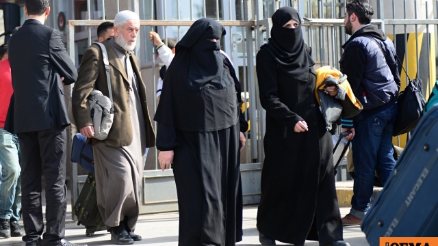 Συρία: Τέσσερις γυναίκες και 10 παιδιά τζιχαντιστών του ISIS ...