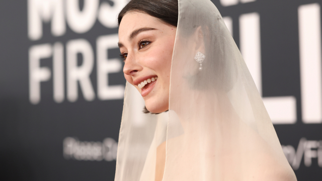 Grammys 2025: Τα beauty look που κέρδισαν τις εντυπώσεις στο κόκκινο ...