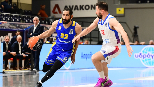 Πανιώνιος - Περιστέρι 102-93: Οι «κυανέρυθροι» πήραν τη νίκη και θα ...