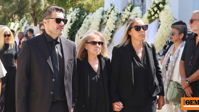Το τελευταίο αντίο στον Δημήτρη Κωνσταντάρα στο Α' Νεκροταφείο ...