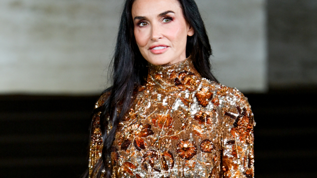 Το hair look της Demi Moore στο mini film «The Tiger» του οίκου Gucci ...