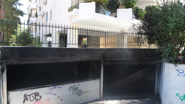 Κατεσβέσθη η φωτιά σε υπόγειο γκαράζ στην Αγία Παρασκευή