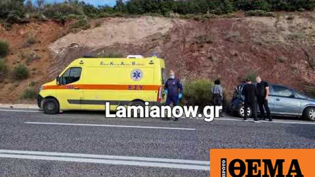 WebTV - Τροχαίο τουριστικου λεωφορείου με Ι.Χ στο δρόμο Λαμίας - Δομοκού