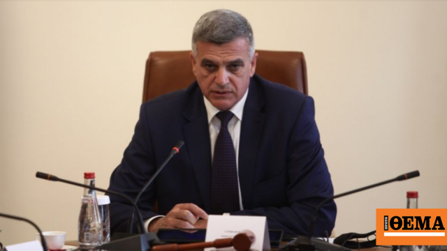 Εισβολή στην Ουκρανία - Βουλγαρία: Αποπομπή του υπουργού Άμυνας λόγω ...