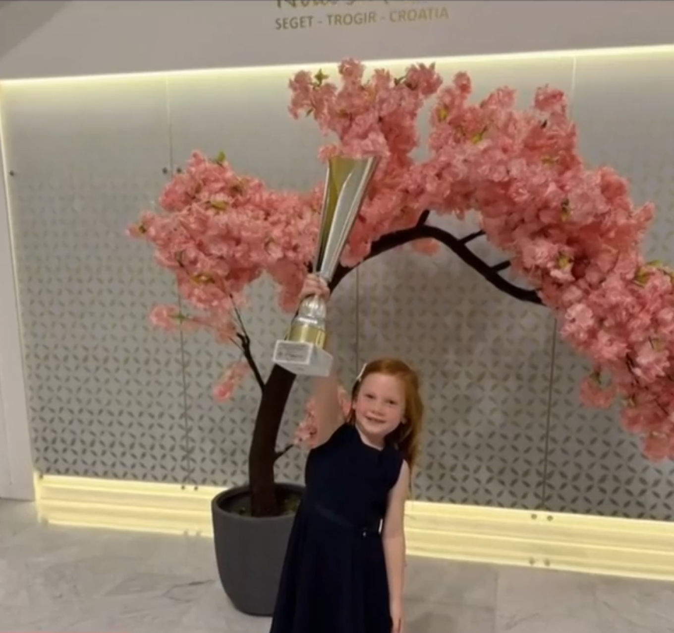 The 7-year-old Sofia from Poros, European champion in the School Chess ...